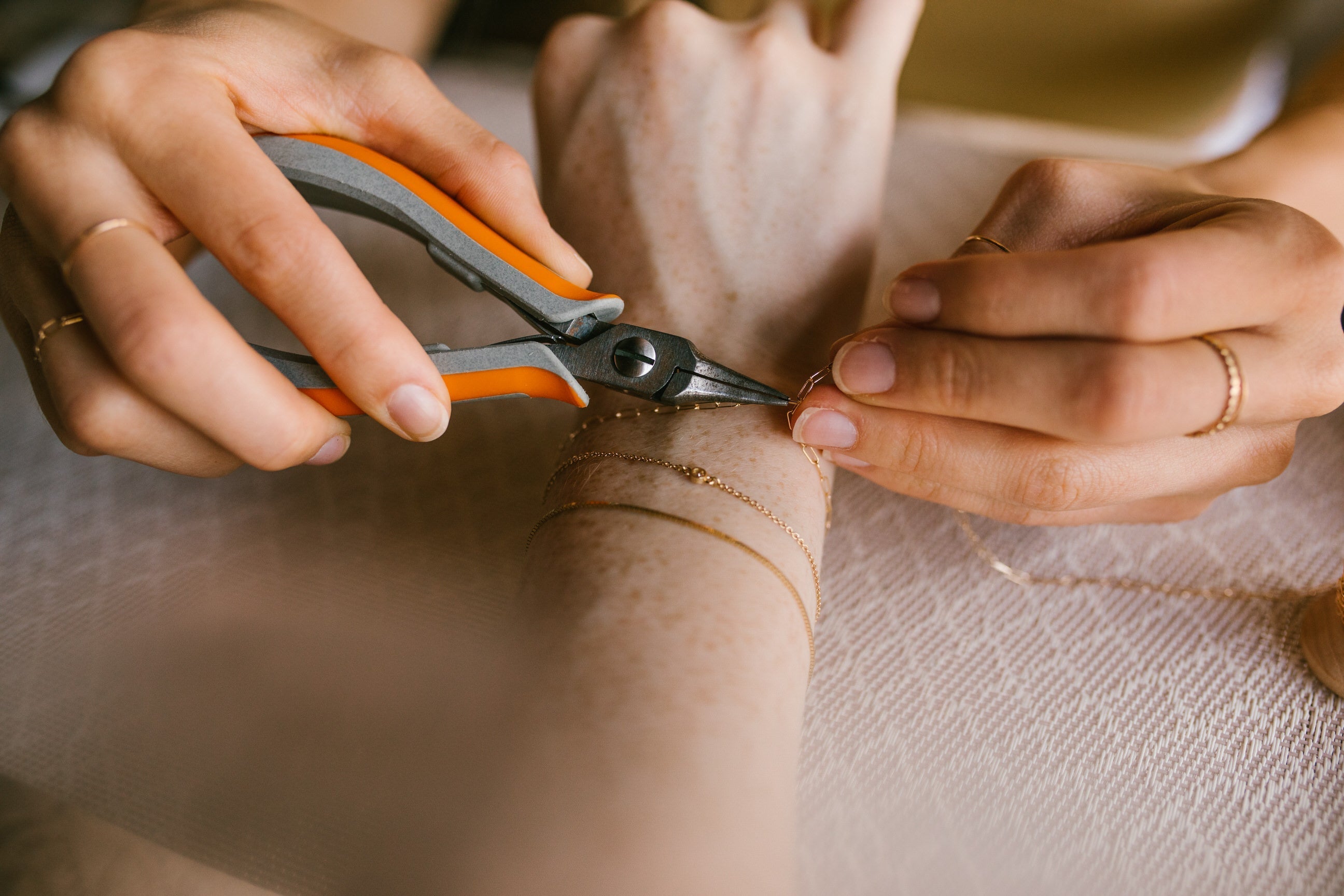 How To Remove Permanent Jewelry: Everything You Need to Know – Loveweld